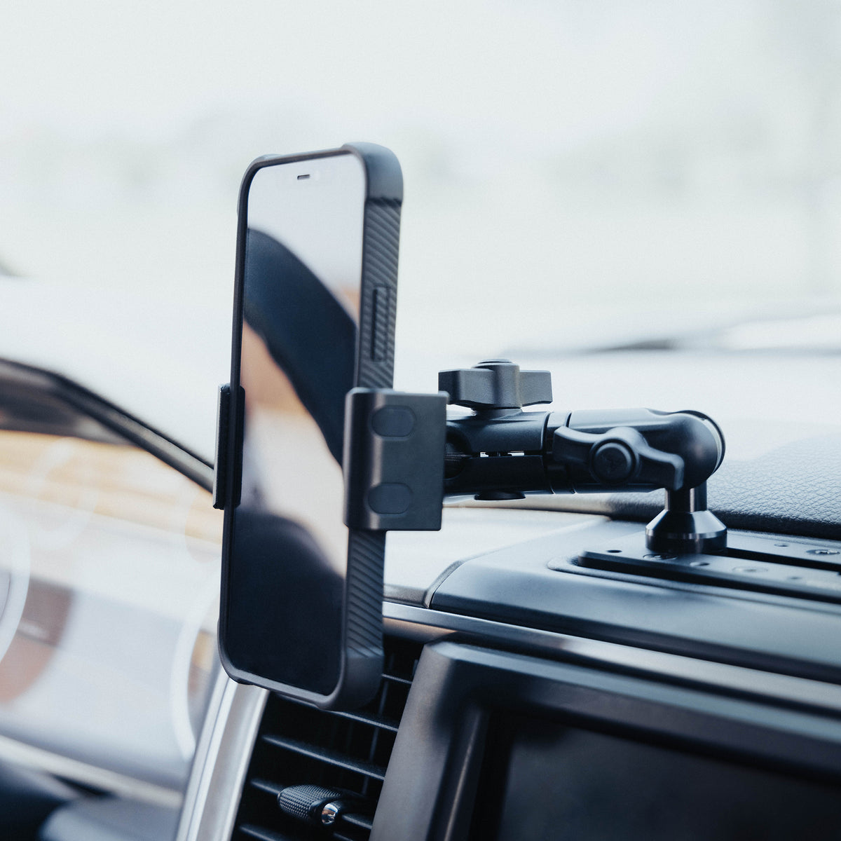 2013-2024 RAM Dual MagSafe Phone Mounts W/ Dash Bracket | TRAXX™ Fast ...